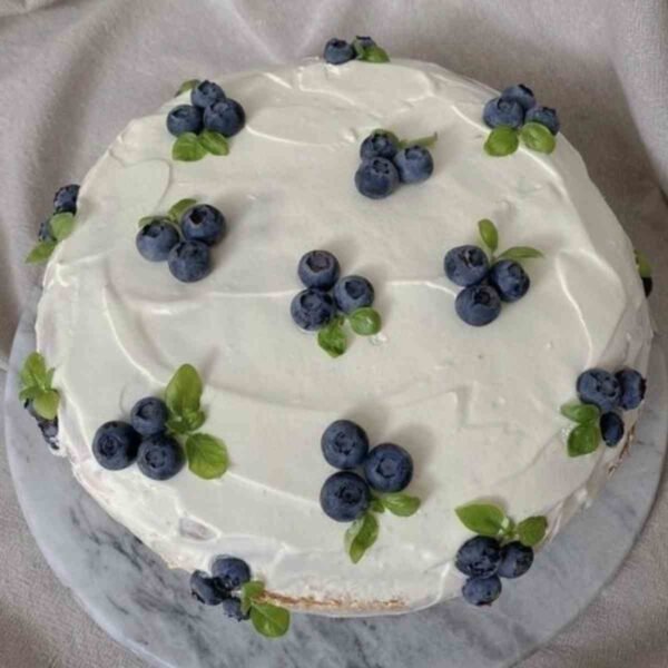 63 Aesthetic Cake Ideas You'll Love - Fun Party Pop