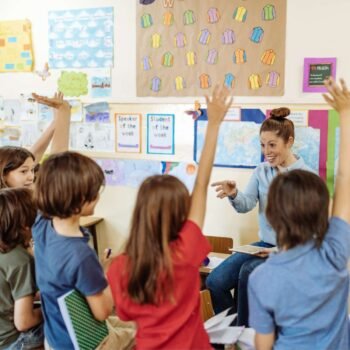 61 Fun & Quick Games to Play in the Classroom - Fun Party Pop